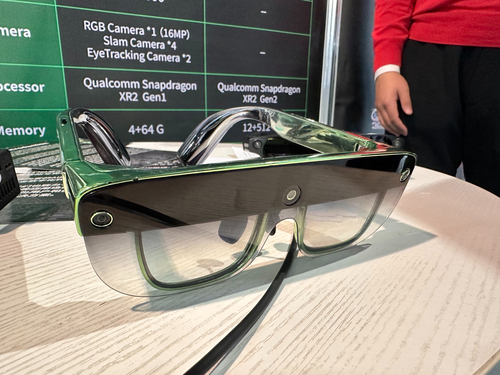 【CES2025】维根科技展出AR眼镜，搭载骁龙XR2芯片，LCoS光学_VR陀螺